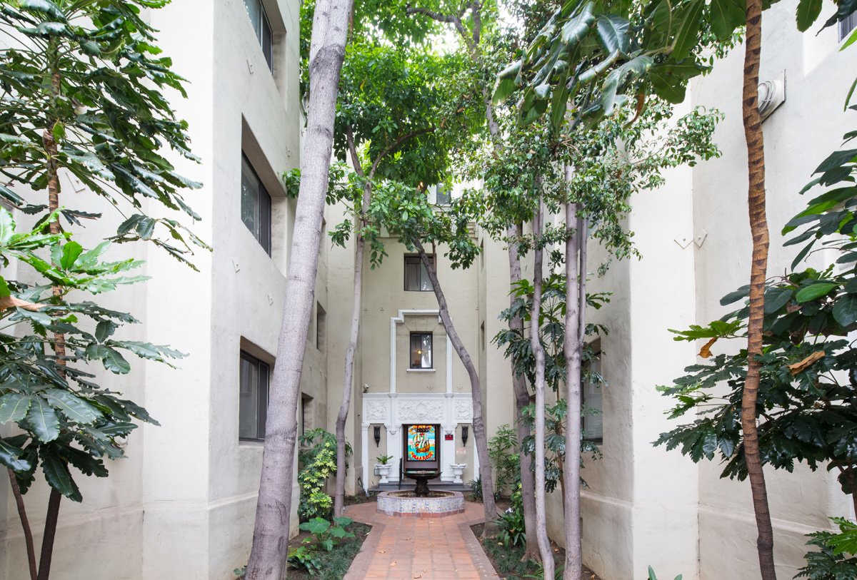 Villa Rosa Los Angeles, CA | Welcome Home